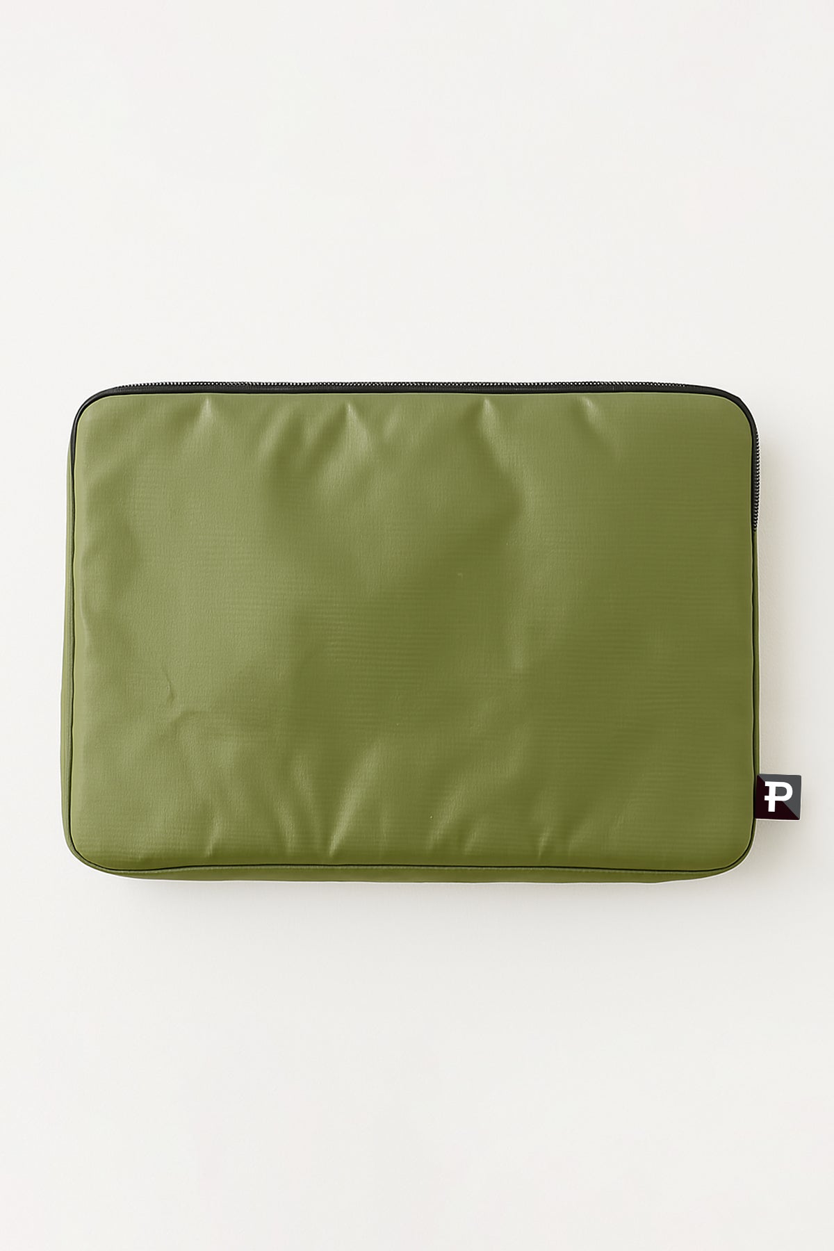 Paribu Vinil Laptop Case - White – Reflect Studio Merch